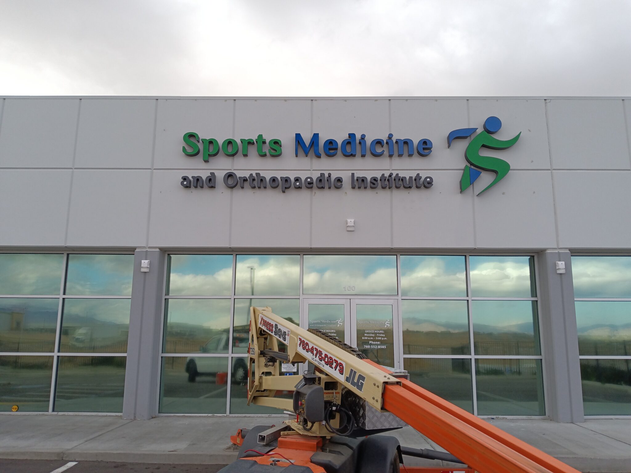 Sign Restoration Services - Xpress Signs USA Victorville Area